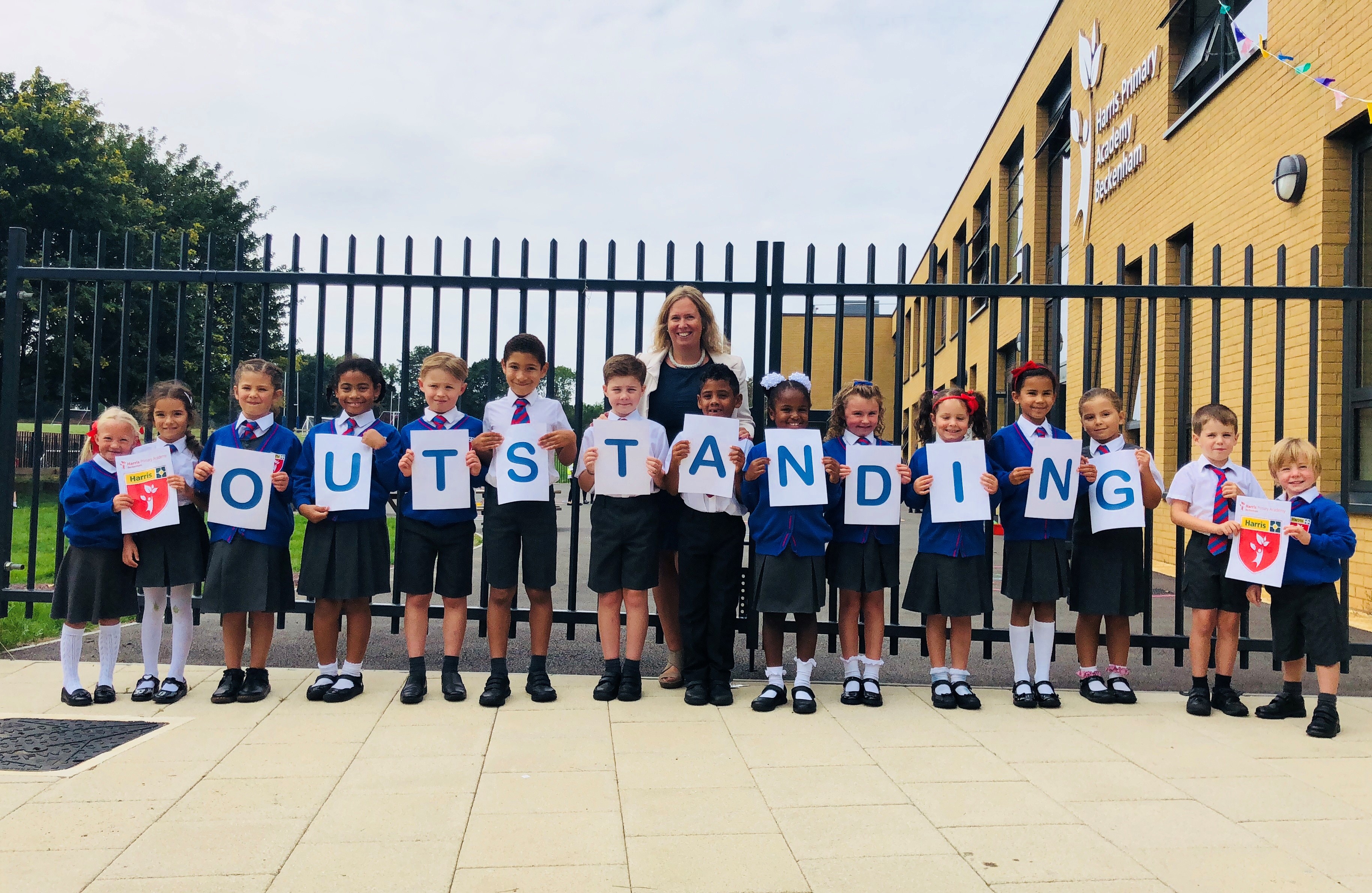 Beckenham primary school gets top Ofsted rating – News in Beckenham